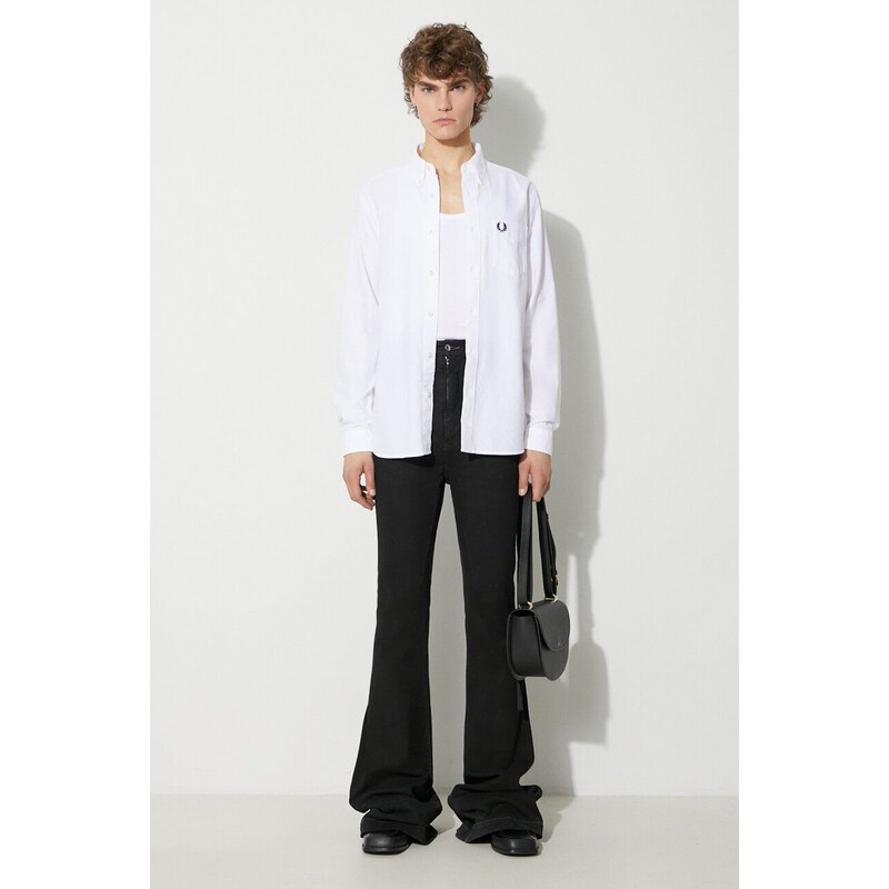 Памучна риза Fred Perry мъжка в бяло със стандартна кройка с яка с ...