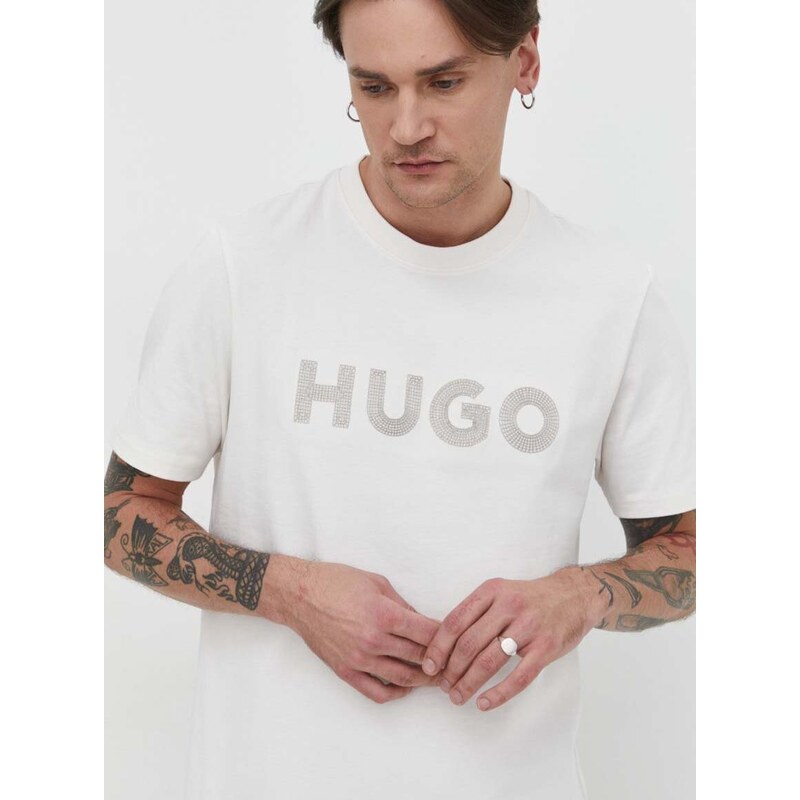 Памучна тениска HUGO в бежово с апликация 50509958 - GLAMI.bg