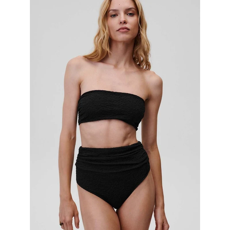 Горнище на бански Undress Code Golden Hour в черно с меки чашки - GLAMI.bg